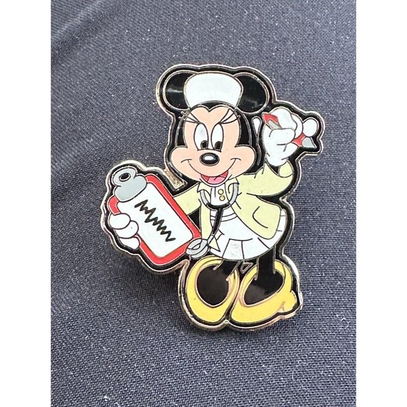 Disney | Jewelry | Walt Disney Nurse Minnie Mouse With Stethoscope ...